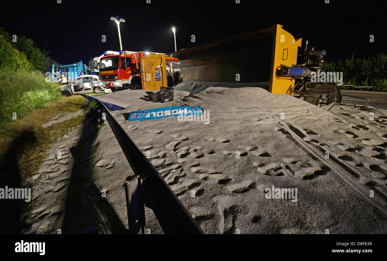 View of the scene of an accident on the Autobahn near Neckarsulm ...