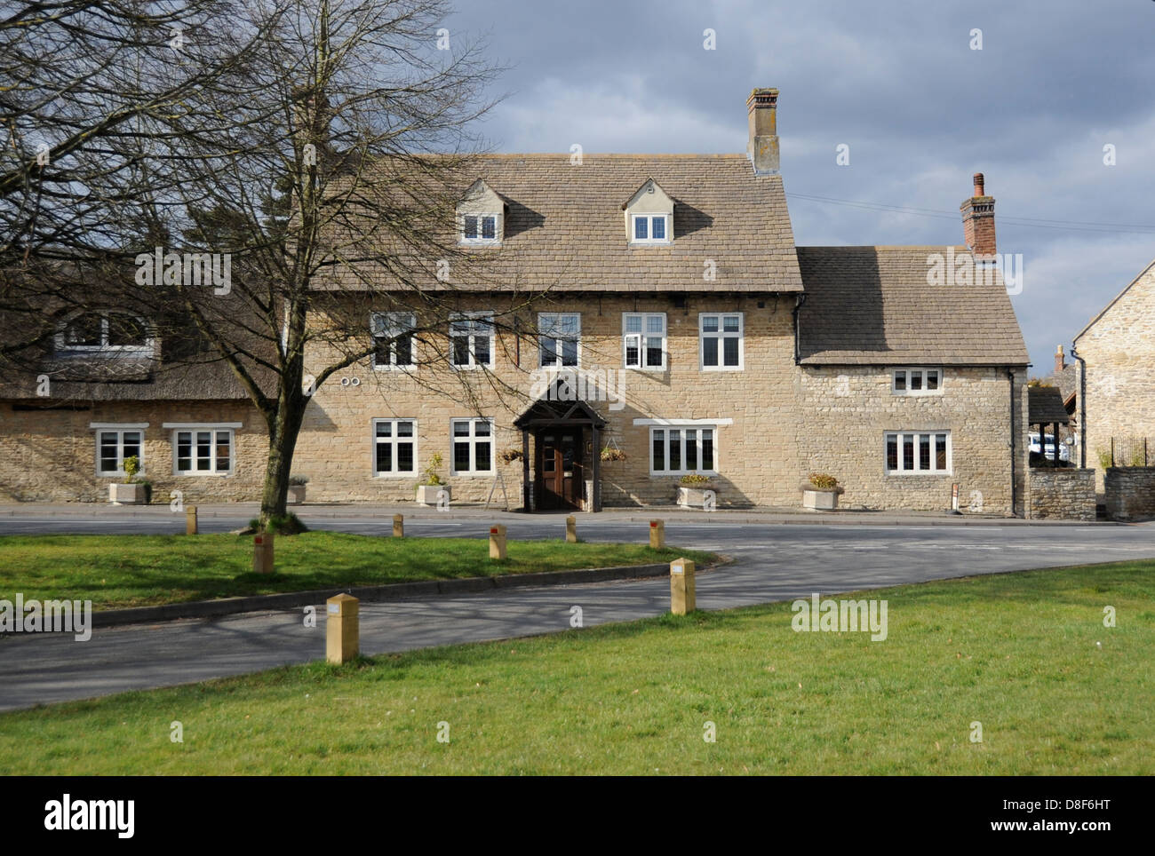 Kirtlington, a Cotswold village, UK Stock Photo - Alamy