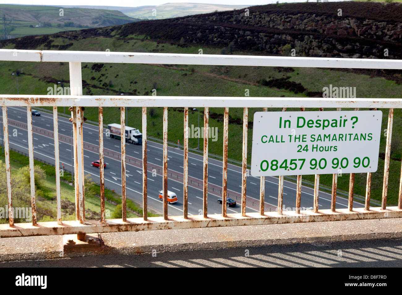 Signs for the Samaritans above the M62 on Scammonden Bridge Stock Photo ...