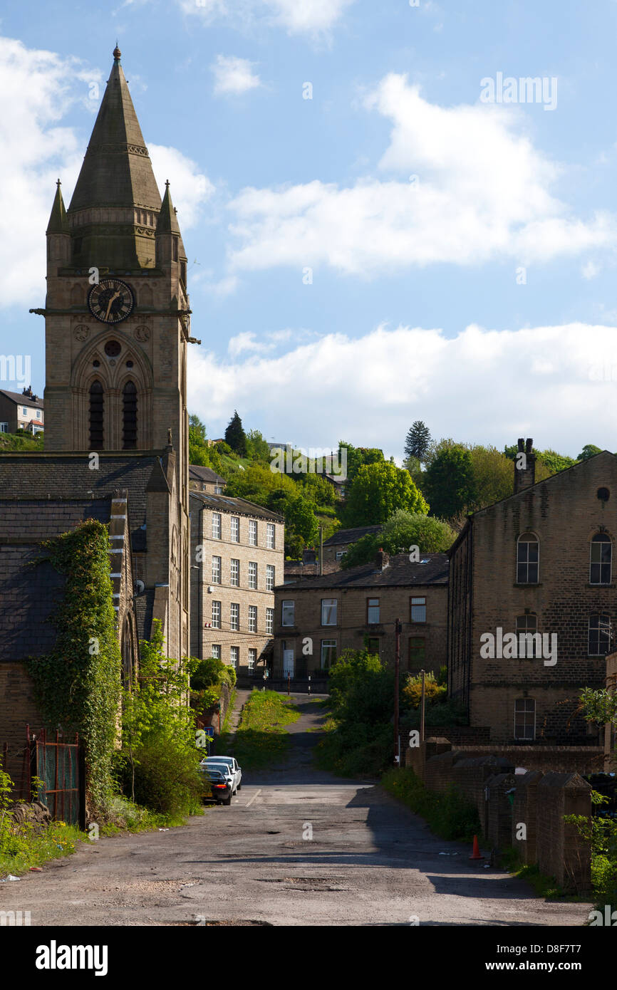 Back street leading to West Vale Church, Greetland, West Yorkshire ...