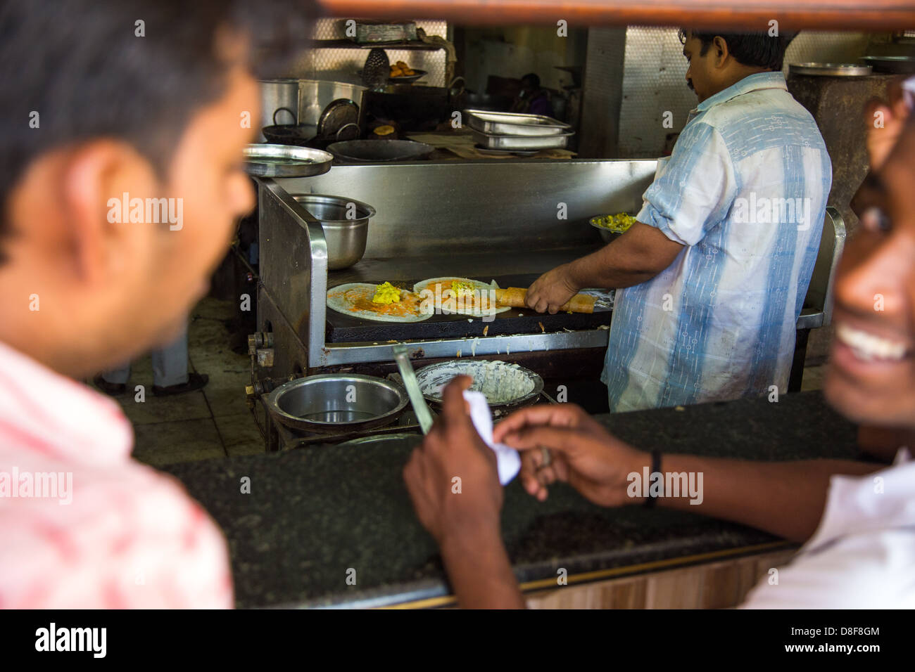Indian restaurant kitchen hi-res stock photography and images - Alamy