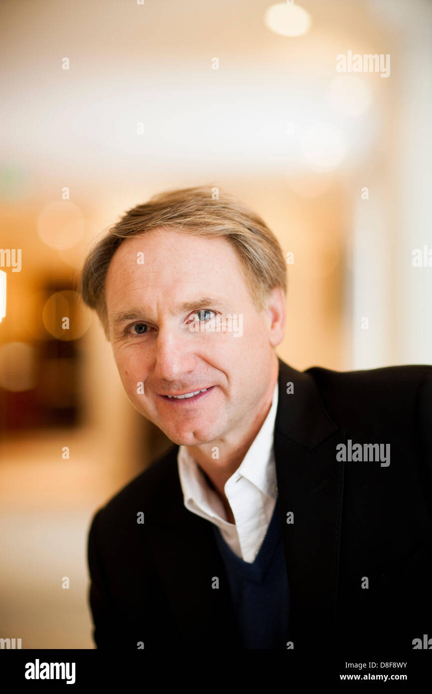 Dan brown books hi-res stock photography and images - Alamy