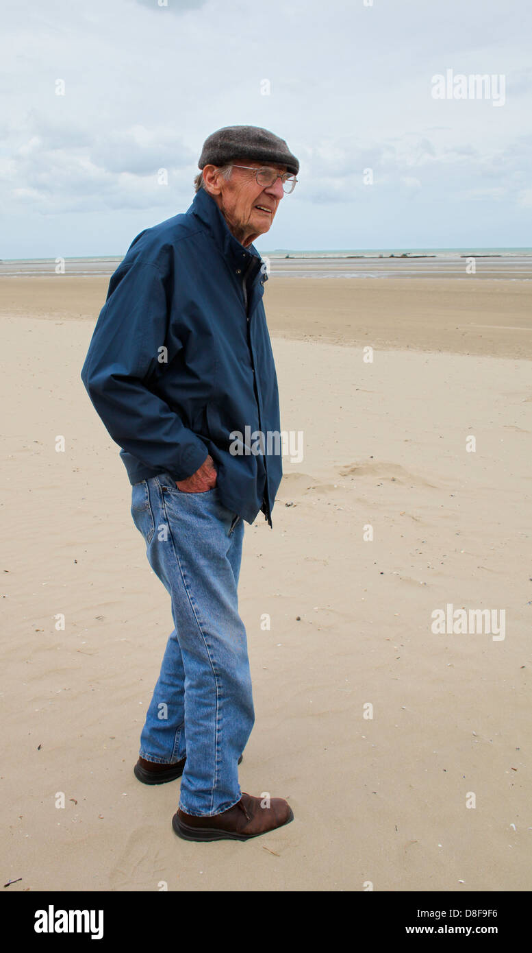 American D-Day veteran Sam Boyack on Utah Beach on visit after 70 years ...