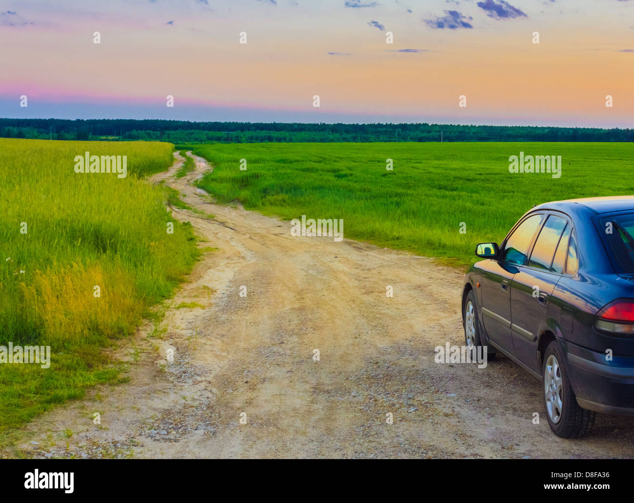 Countryside dirty road hi-res stock photography and images - Alamy