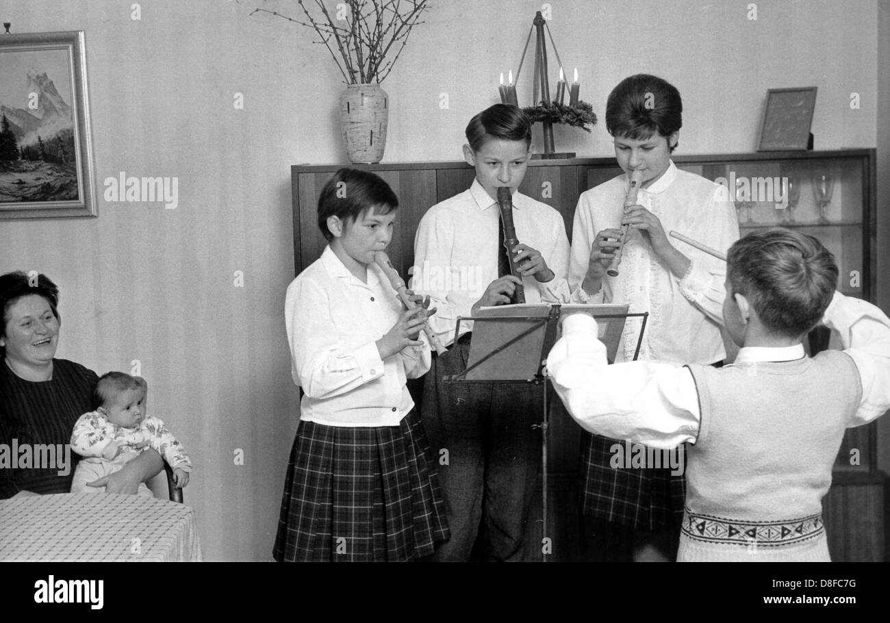 1963 songs hi-res stock photography and images - Alamy