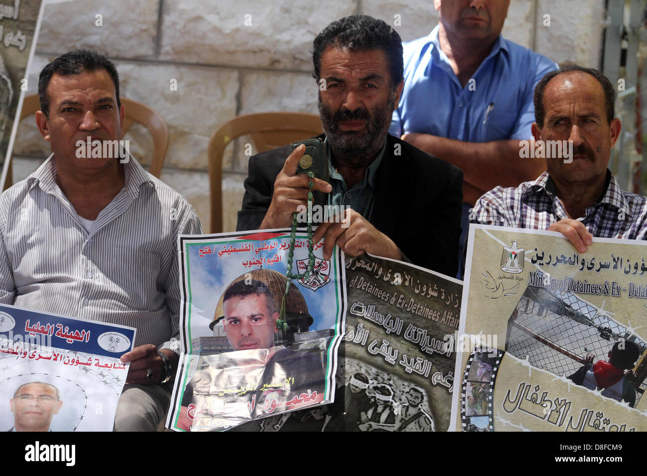 Ramallah, West Bank, Palestinian Territory. 28th May 2013. Palestinians ...