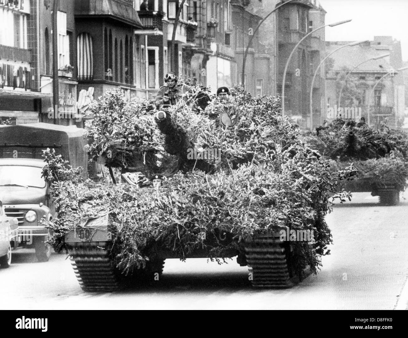British tank berlin hi-res stock photography and images - Alamy