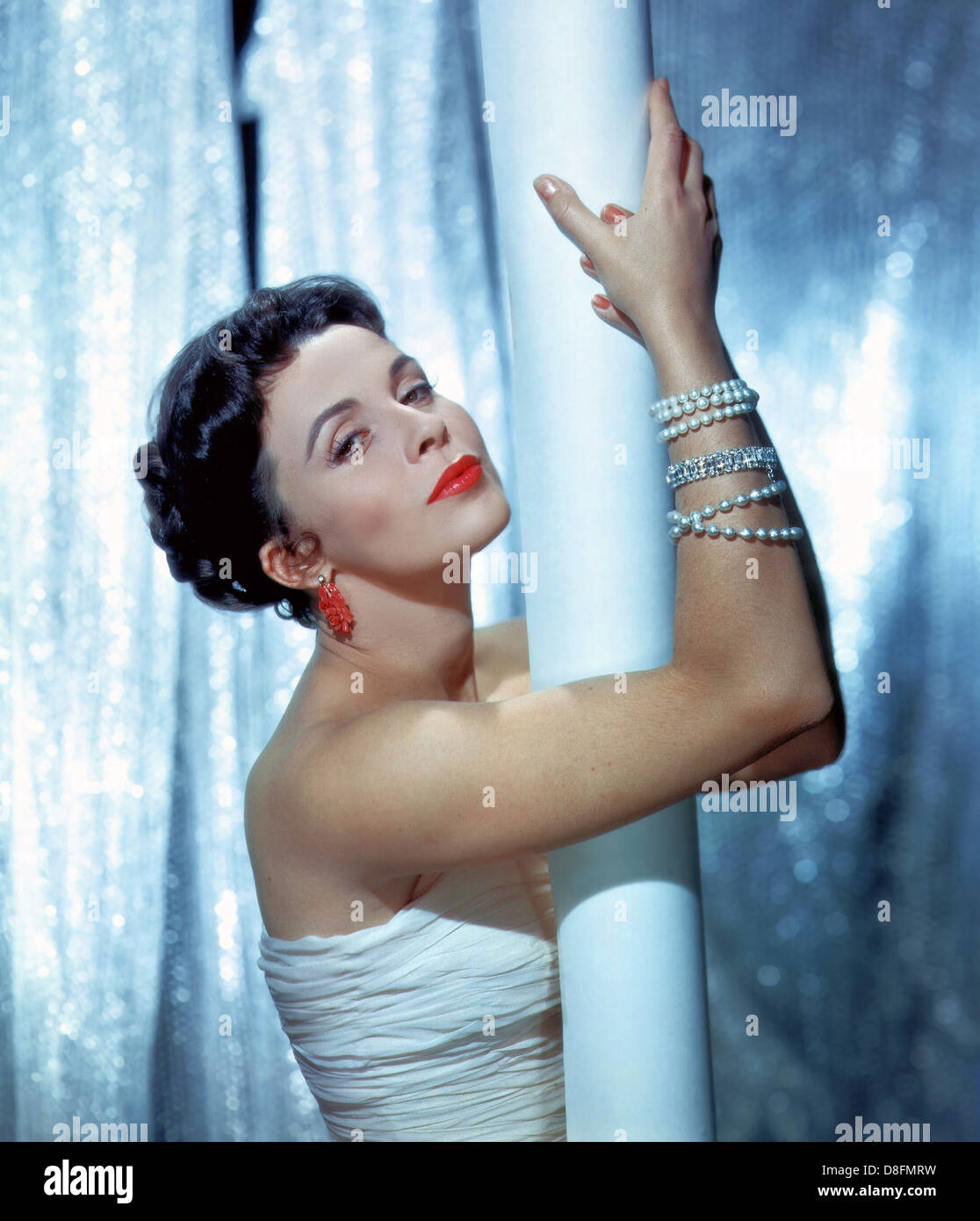 Claire bloom claire bloom claire hi-res stock photography and images ...