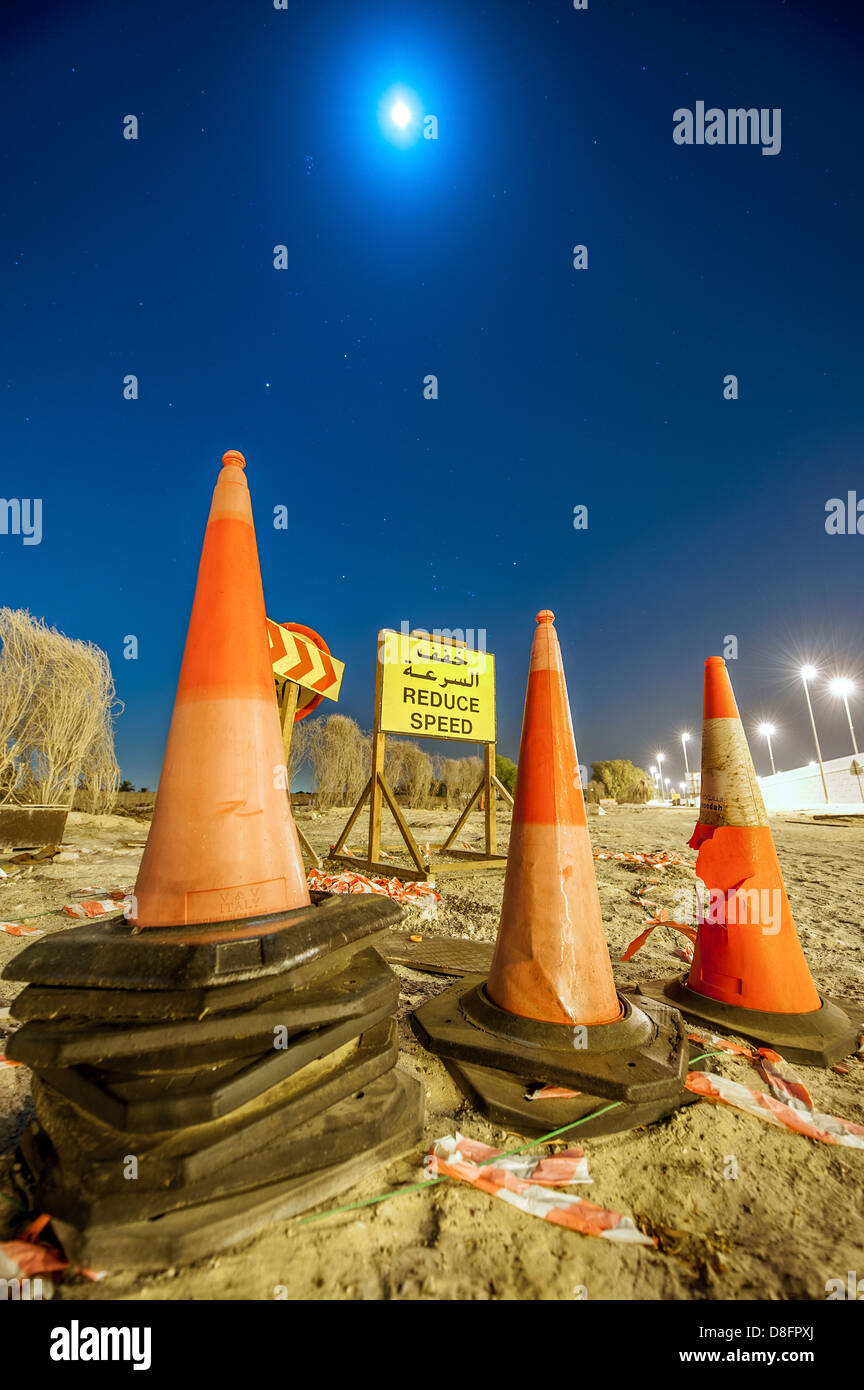 Construction signs hi-res stock photography and images - Alamy