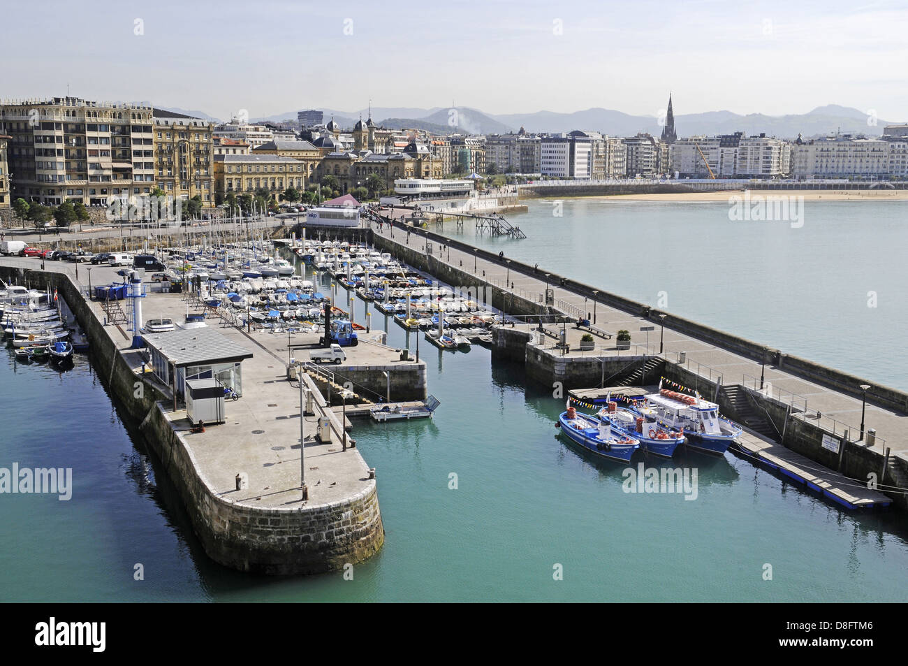 Historic dockland area hi-res stock photography and images - Alamy