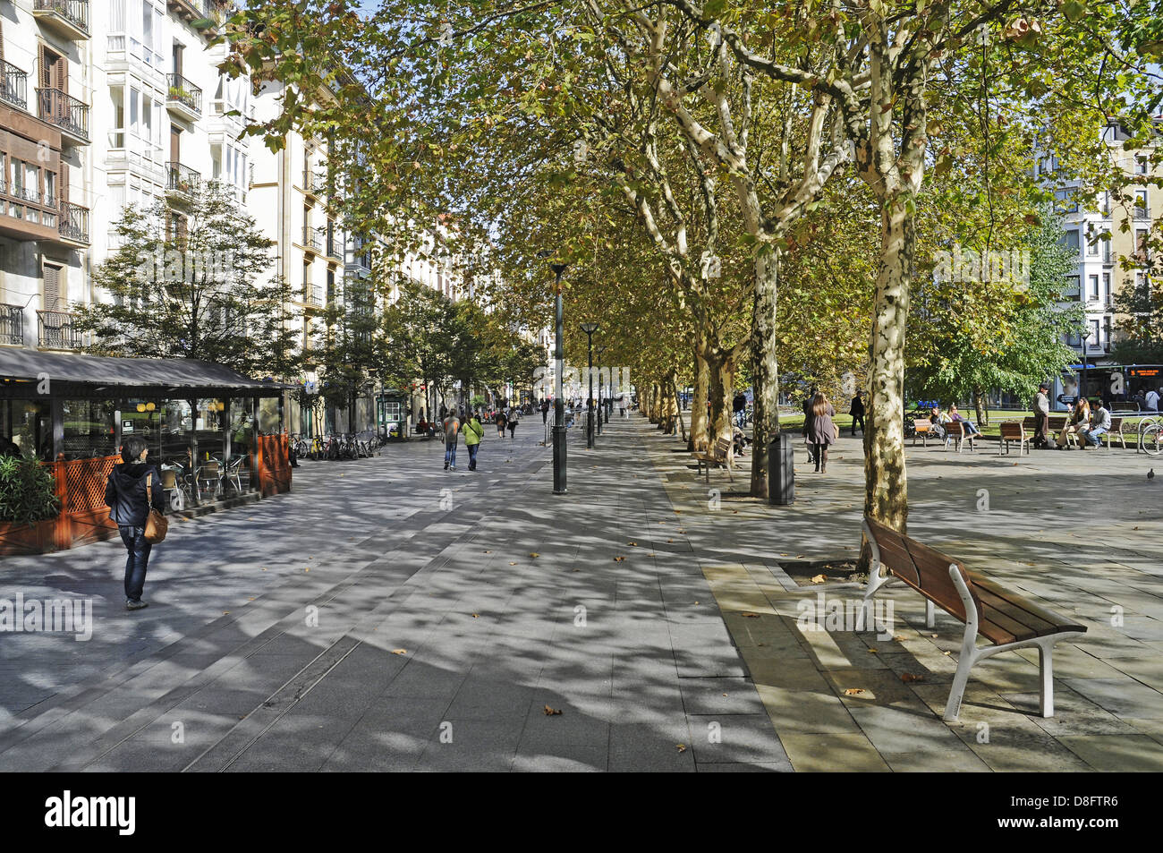 Groves promenade hi-res stock photography and images - Alamy