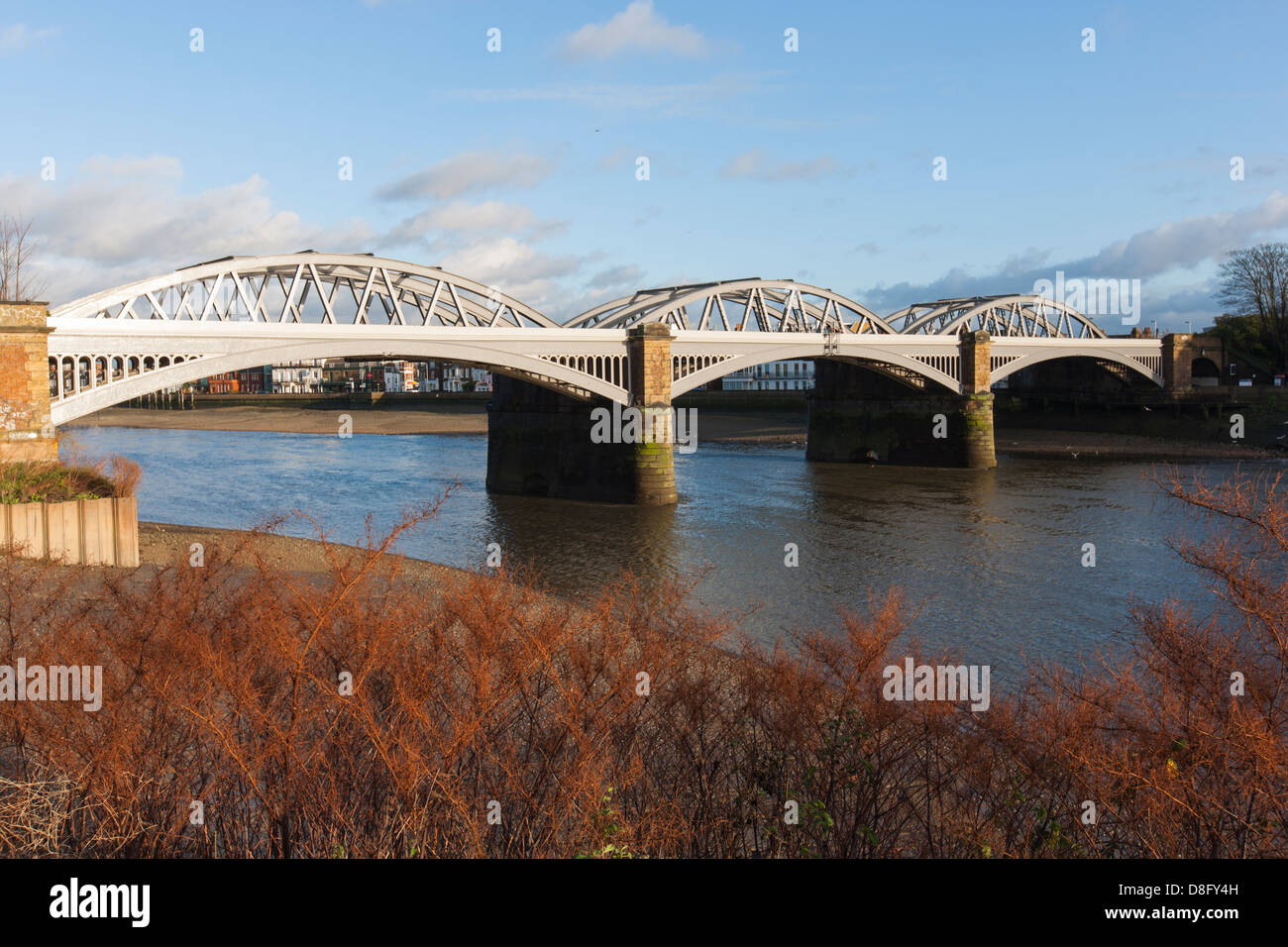 Barnes Railway Bridge Barnes London England Stock Photo - Alamy