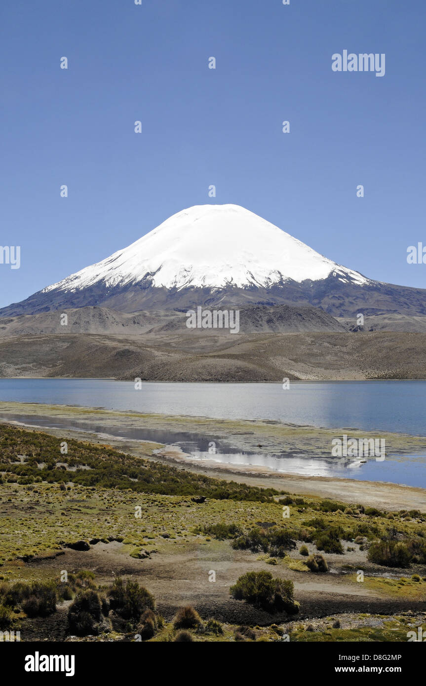 Volcanos parinacota hi-res stock photography and images - Alamy