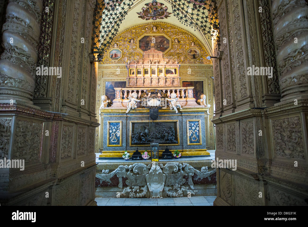 Tomb of St Frances Xavier, Bascilica of Bom Jesus, Goa, South India ...