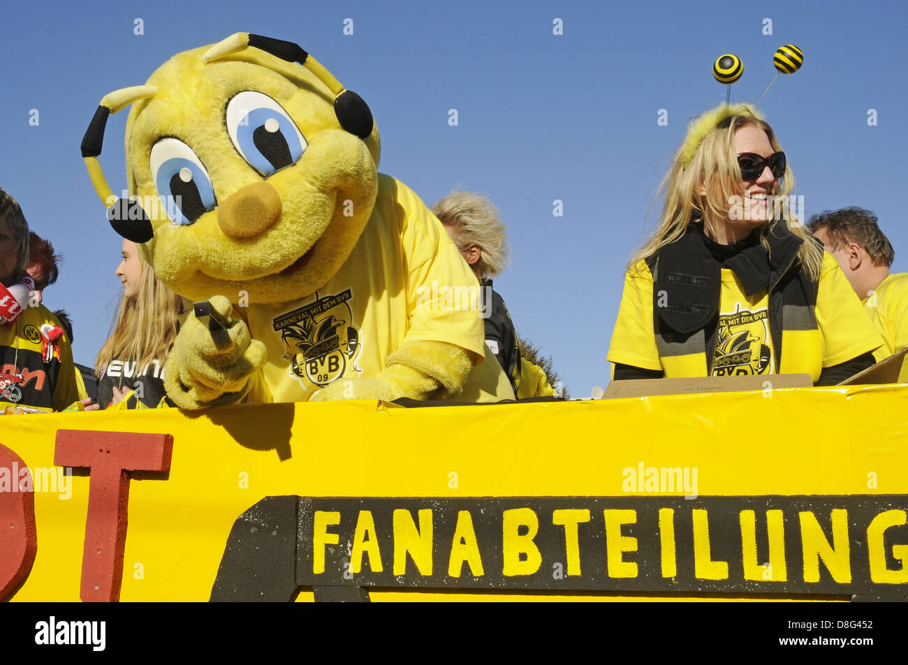 Mascot photos hi-res stock photography and images - Alamy