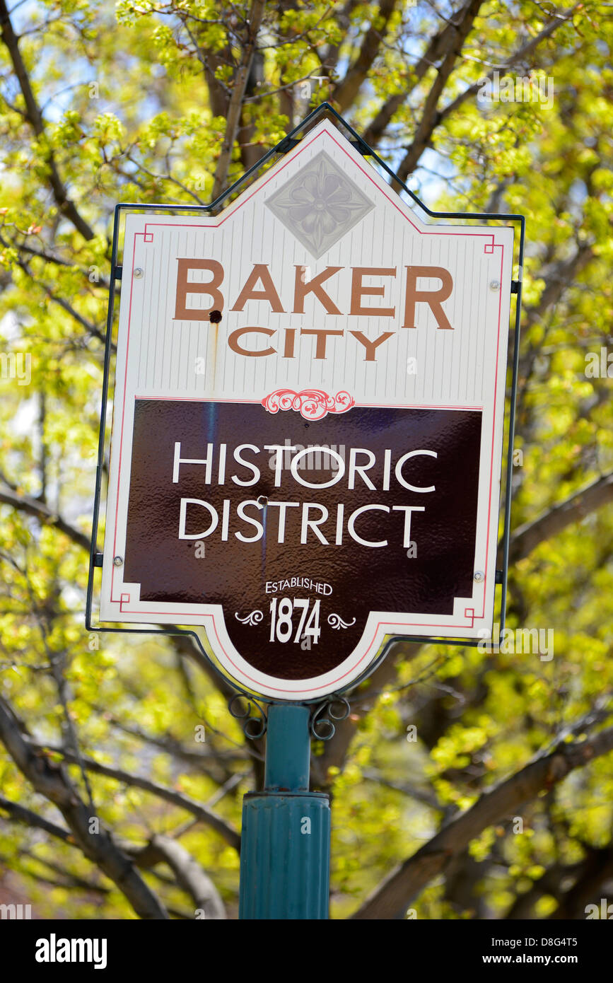 Historic district sign hi-res stock photography and images - Alamy