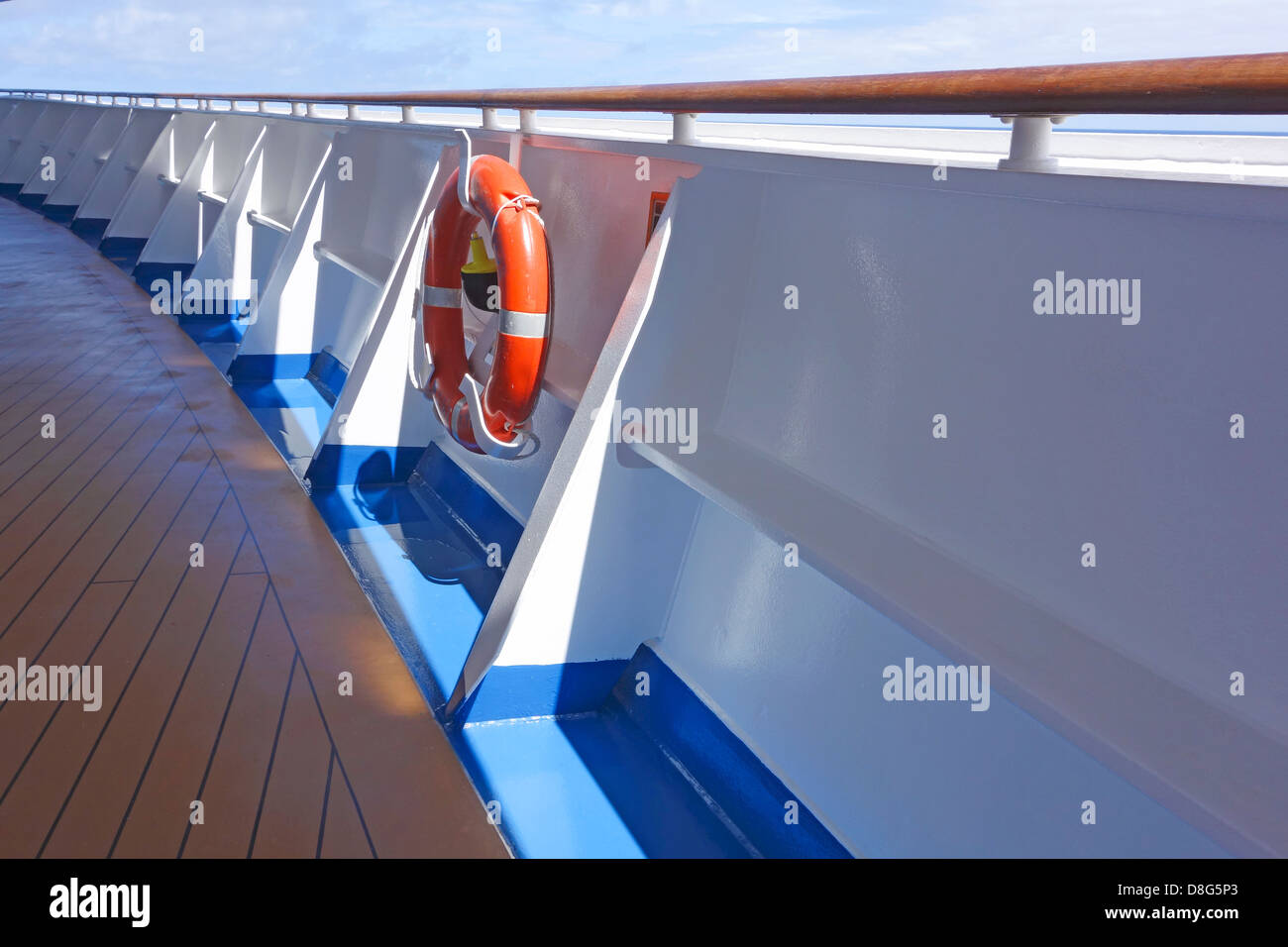 Ship light sos hi-res stock photography and images - Alamy