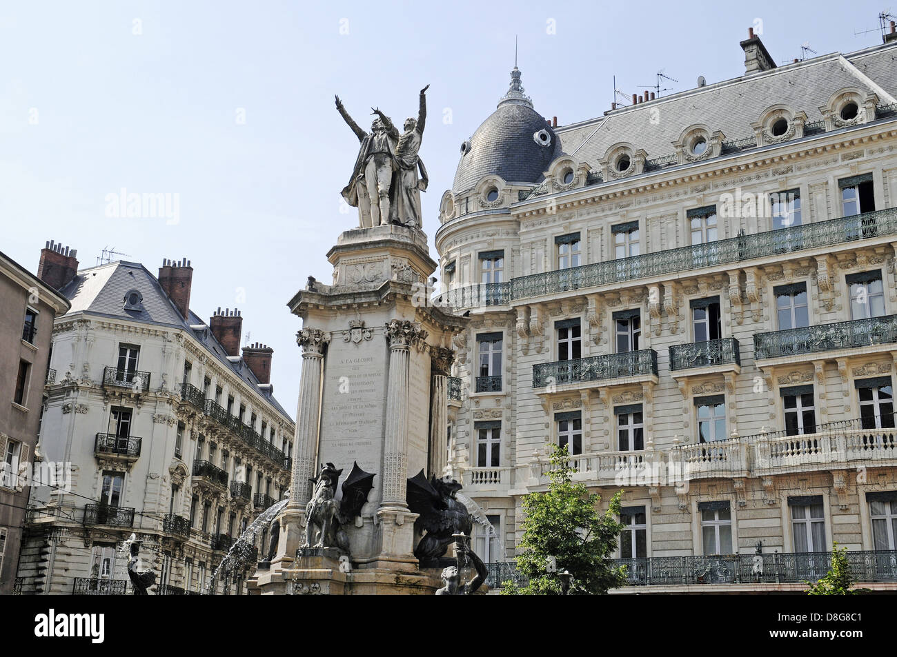 Place notre dame square hi-res stock photography and images - Alamy
