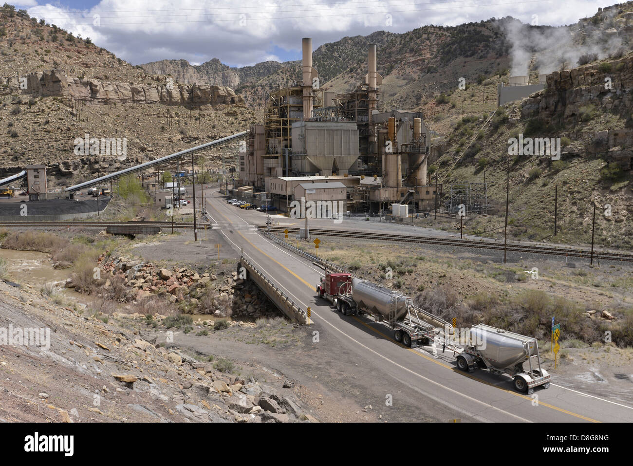 Truck coal hi-res stock photography and images - Alamy