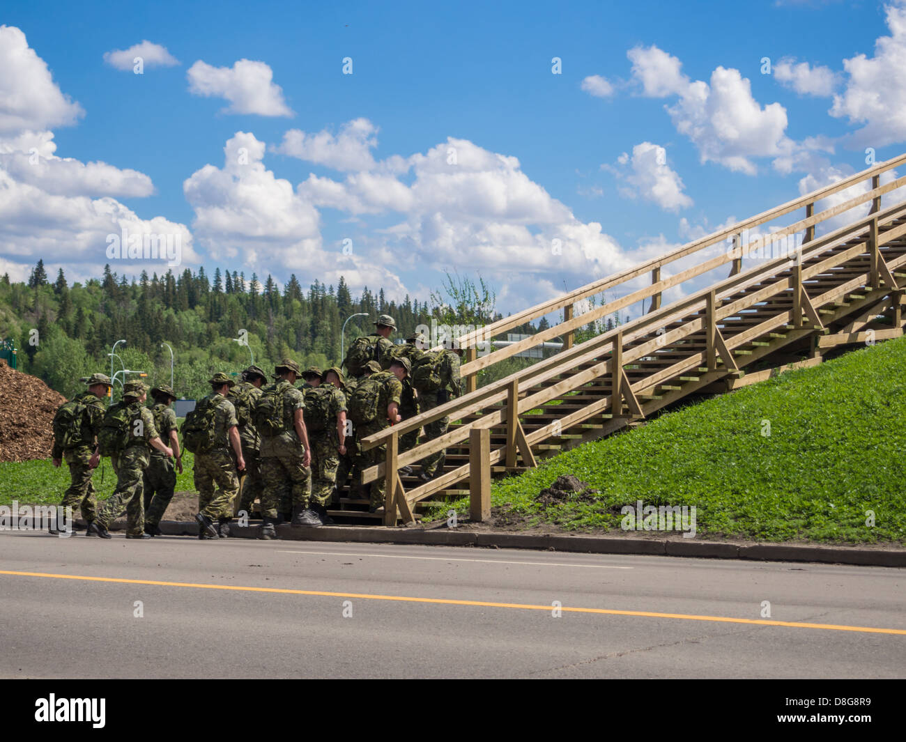 Soldiers climbing stairs in a park in Edmonton, Alberta Stock Photo - Alamy