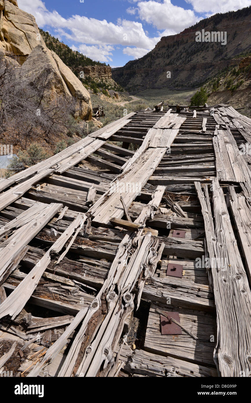 Coal trestle hi-res stock photography and images - Alamy