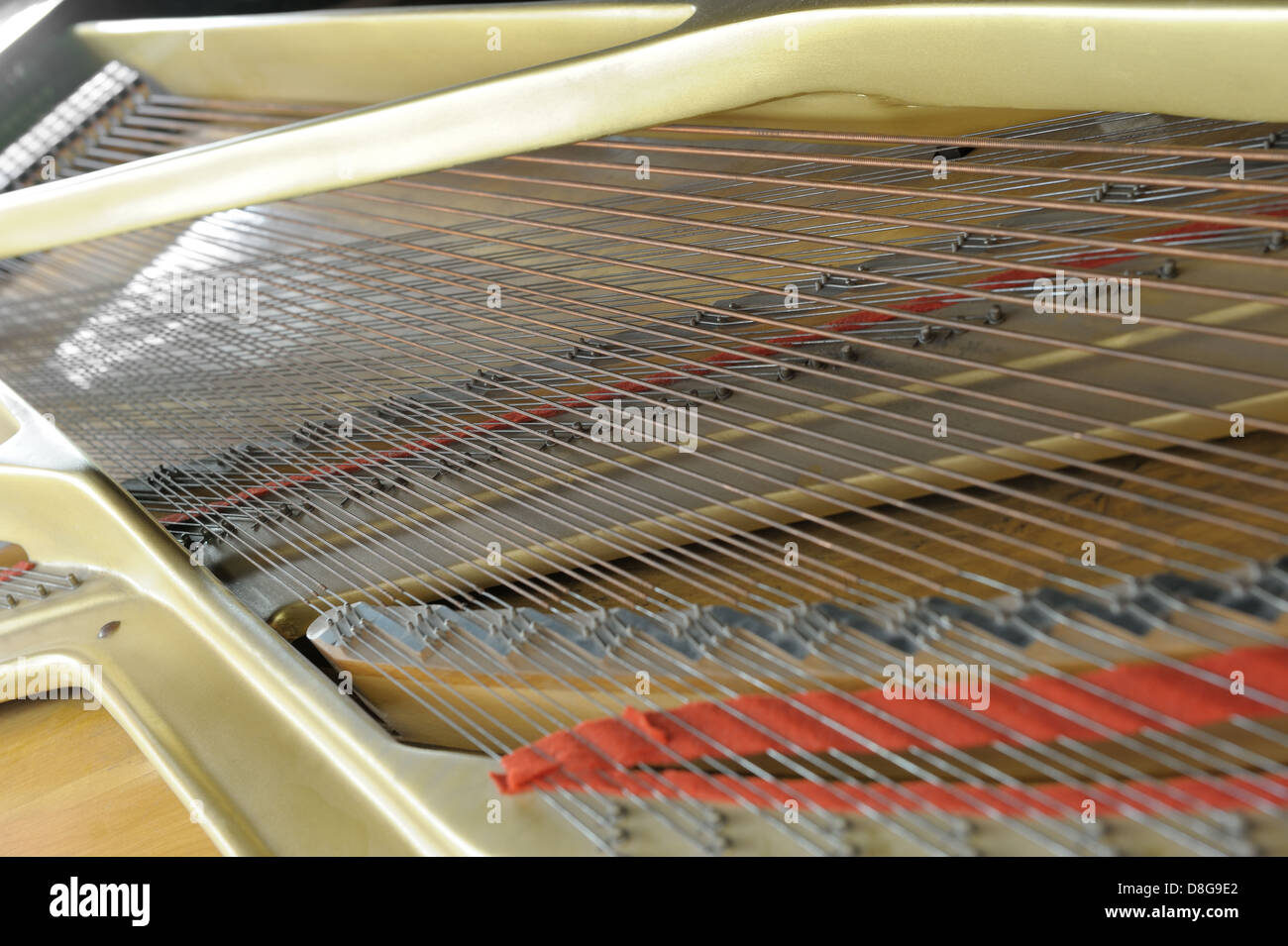 inside grand piano Stock Photo - Alamy