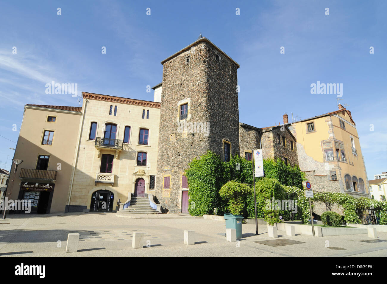 The keep of the former castle Stock Photo - Alamy