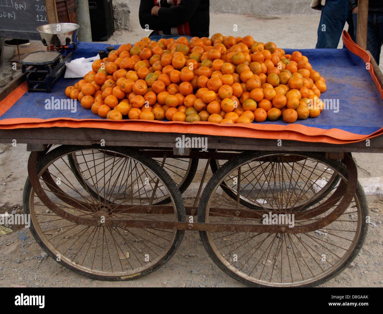 oranges and fresh fruit for sale Stock Photo - Alamy