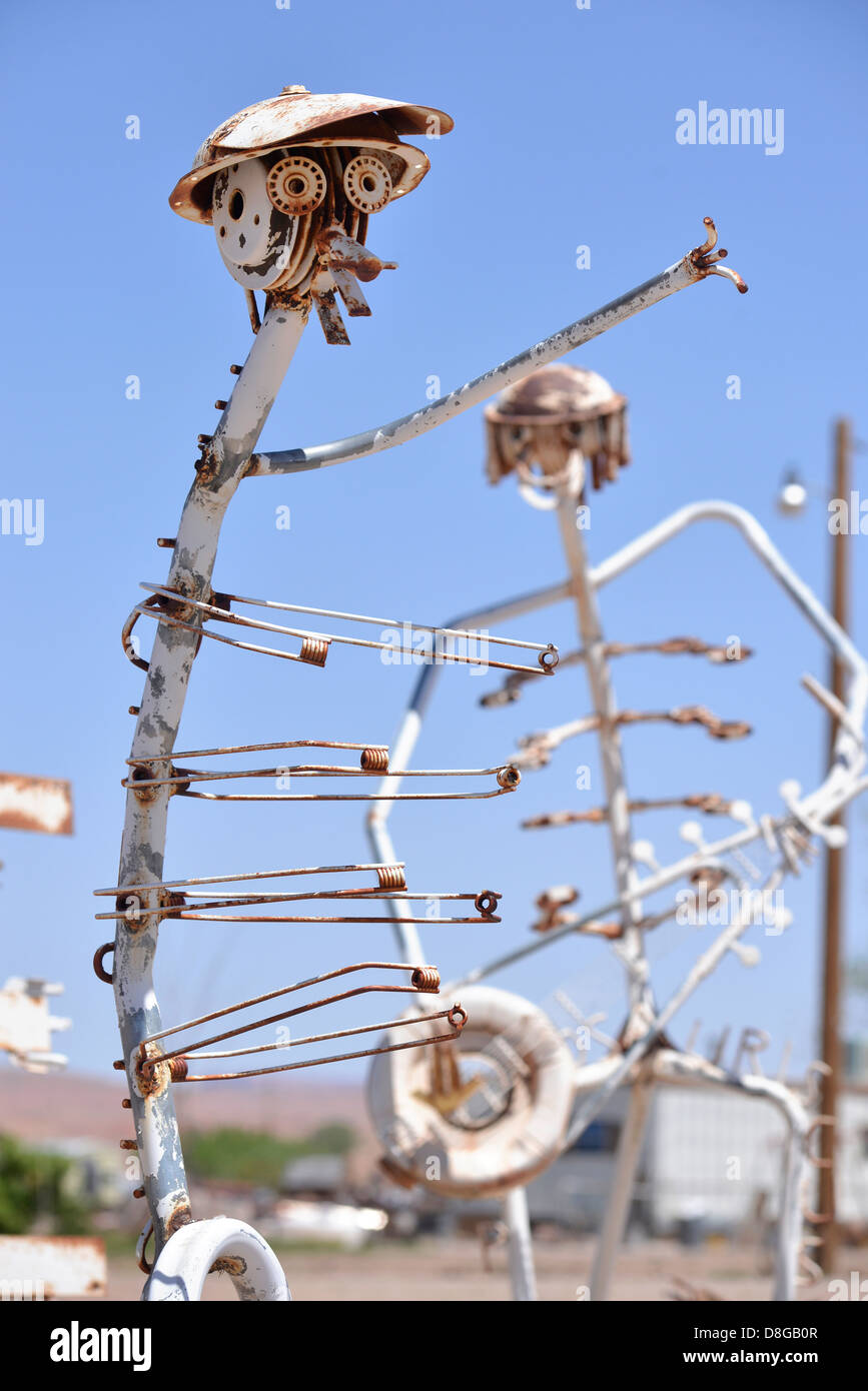 Scrap metal art hi-res stock photography and images - Alamy