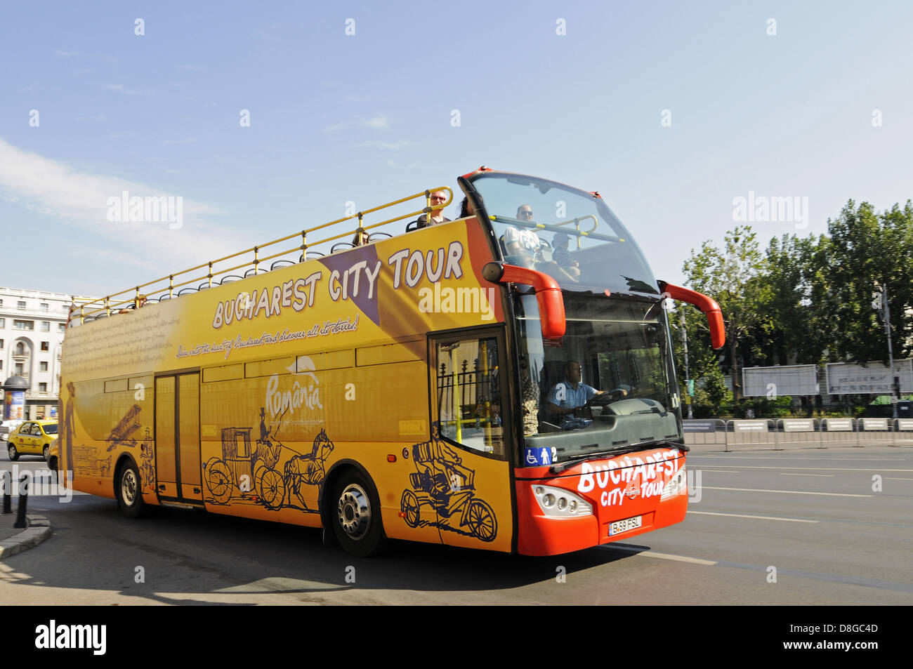 Tour bus photos hi-res stock photography and images - Alamy