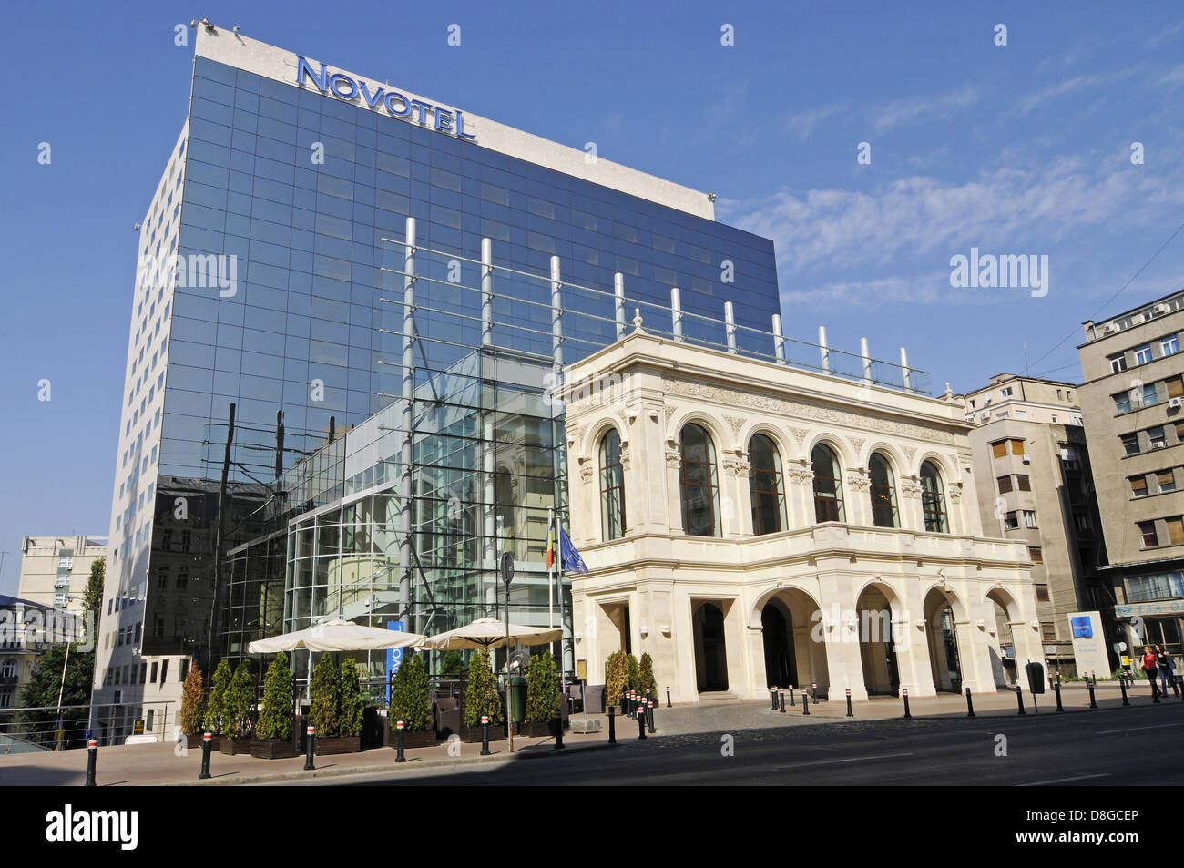 Altes neues haus hi-res stock photography and images - Alamy