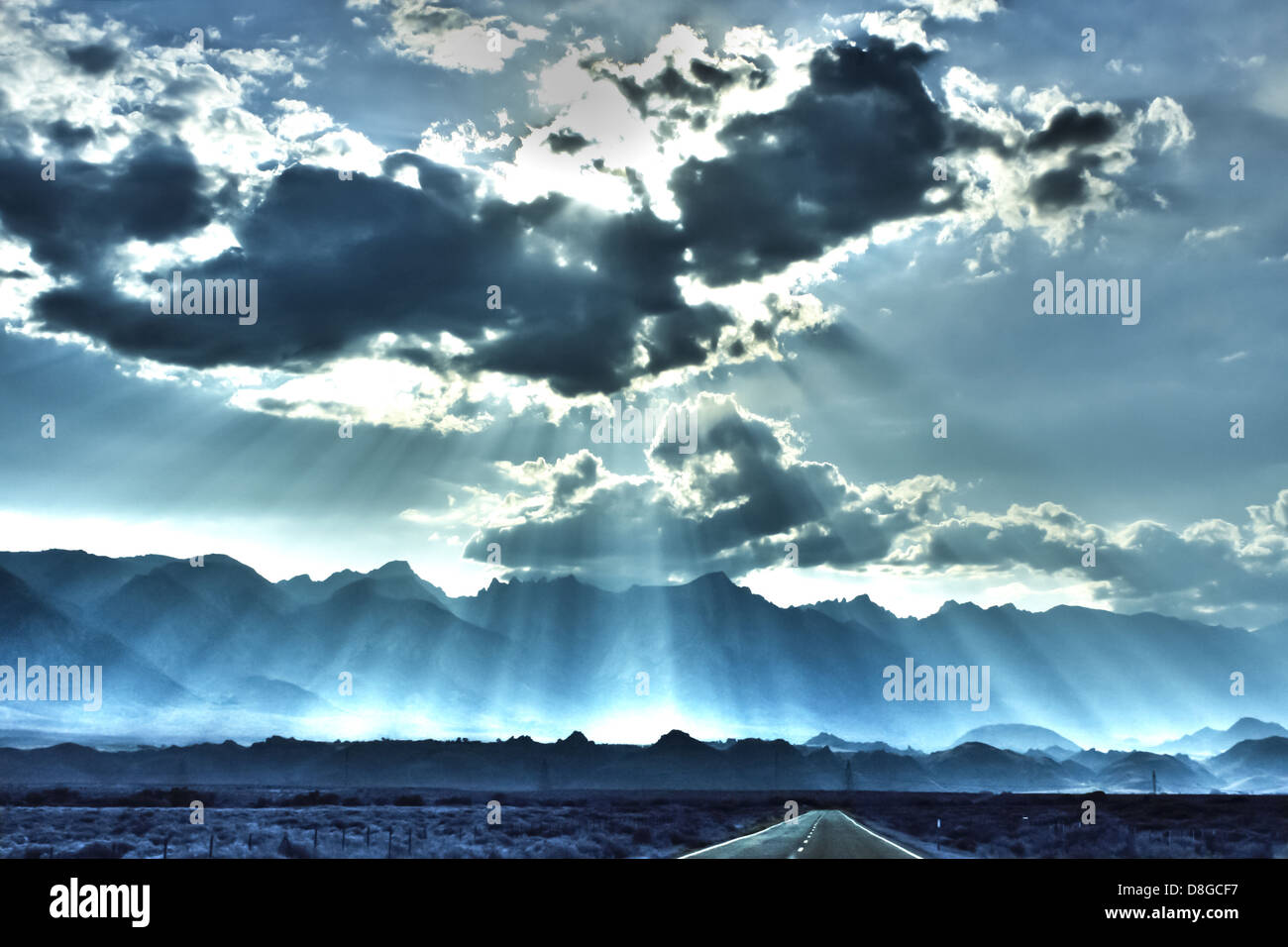 Dark sky experience hi-res stock photography and images - Alamy