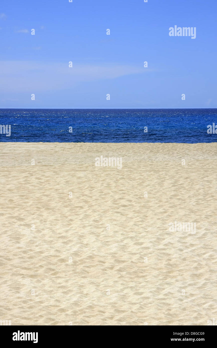 Beach and ocean Stock Photo - Alamy