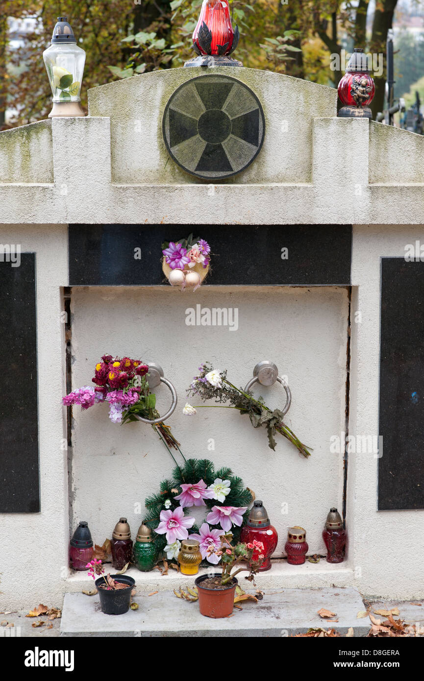 The old crypt hi-res stock photography and images - Alamy