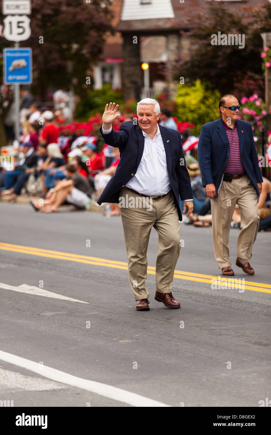 Pennsylvania Governor Tom Corbett in the Memorial Day Parade in ...