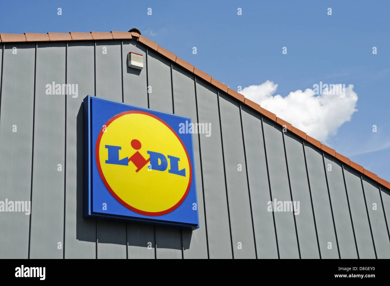 Lidl logotyp hi-res stock photography and images - Alamy