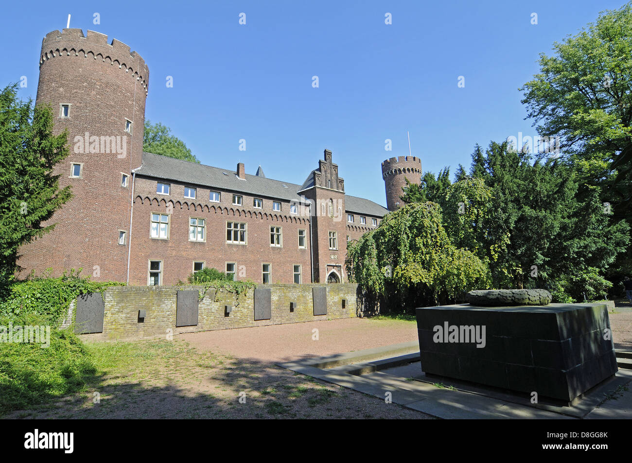 Electoral Cologne country castle Stock Photo - Alamy
