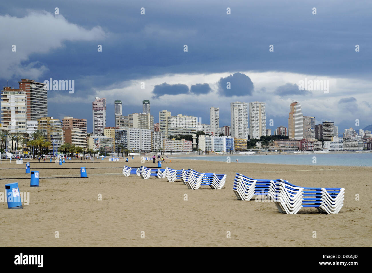 Empty monuments hi-res stock photography and images - Alamy