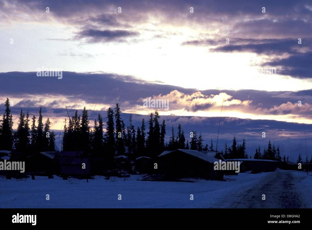 Allakaket village at dusk Stock Photo - Alamy