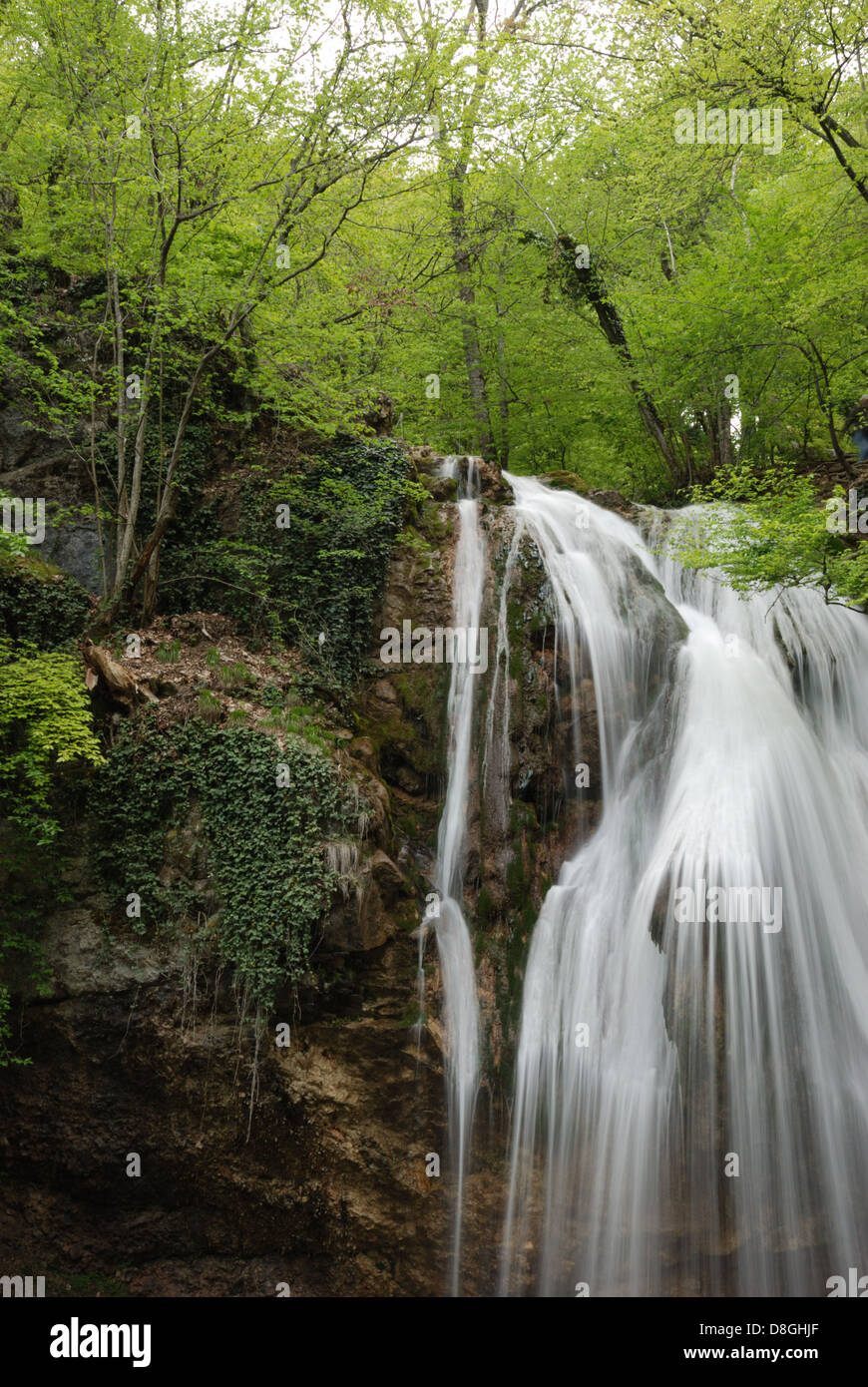 Waterfall vertical hi-res stock photography and images - Alamy