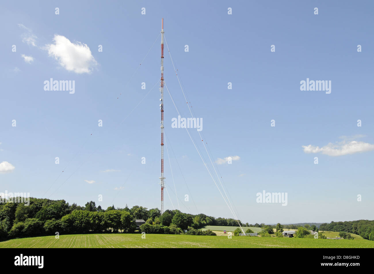 Radio sendemast hi-res stock photography and images - Alamy