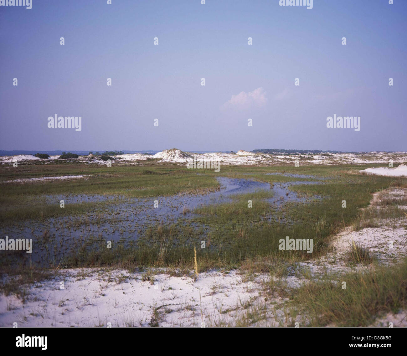 Shoreside hi-res stock photography and images - Alamy