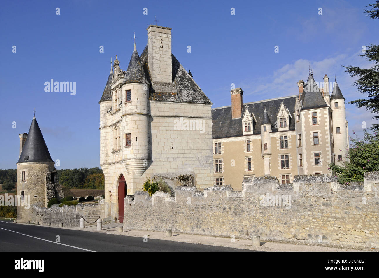 Loches chateau france exterior hi-res stock photography and images - Alamy