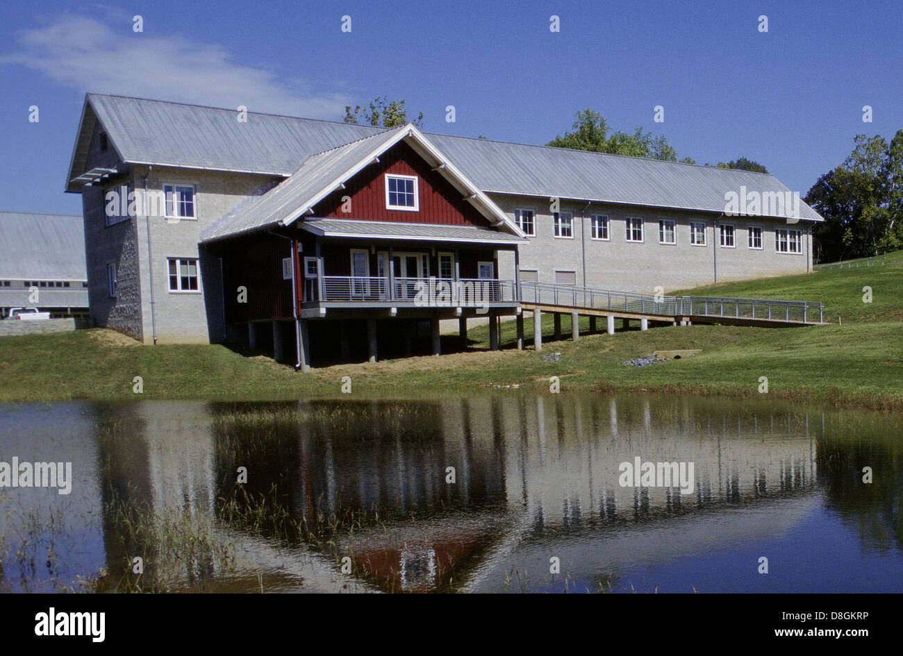 Barn and cabin like buildings at the national conservation training center Stock Photo - Alamy