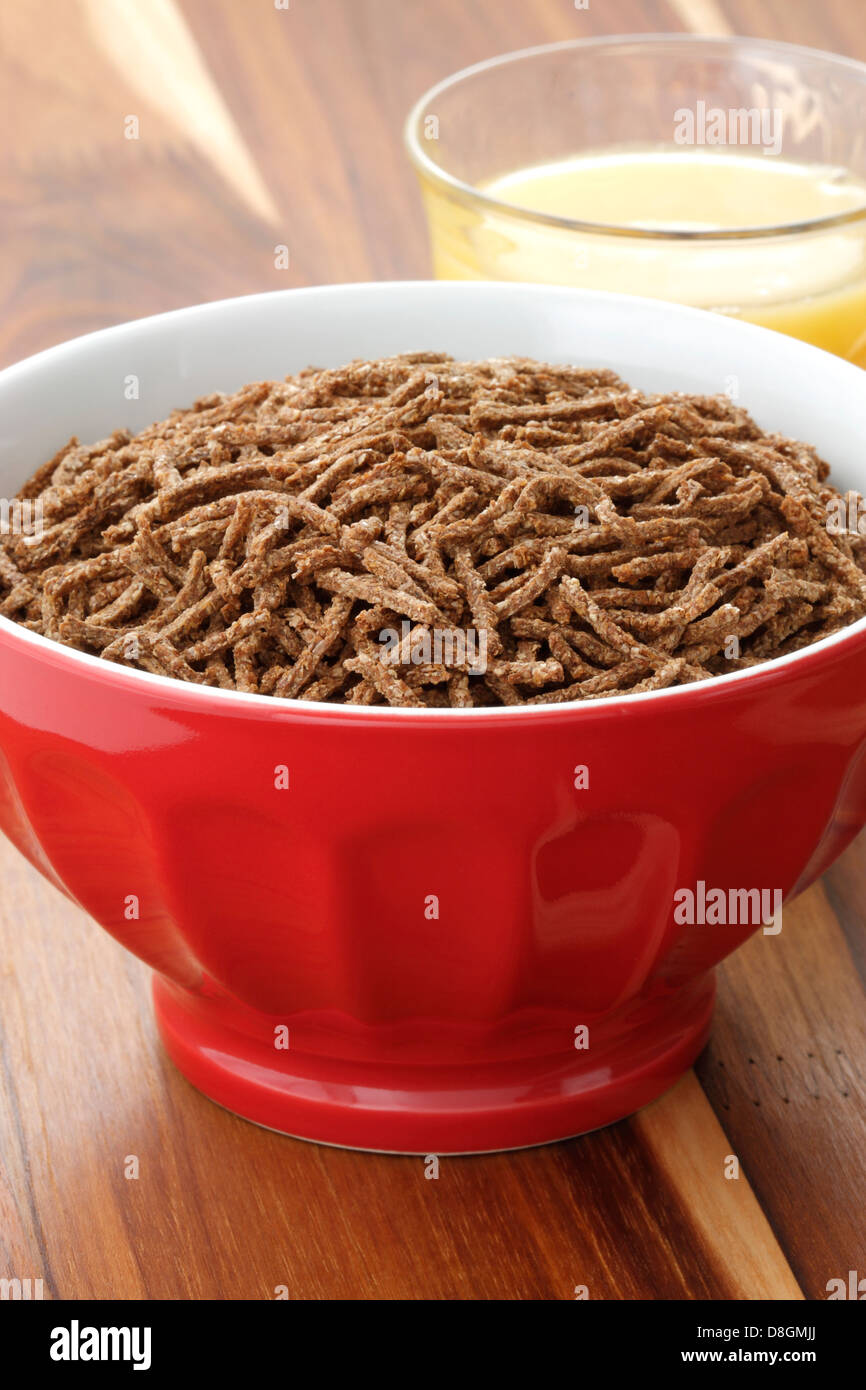 delicious high bran and fiber cereal breakfast Stock Photo - Alamy