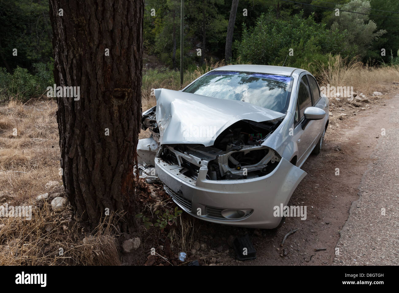 Car street crushed hi-res stock photography and images - Alamy