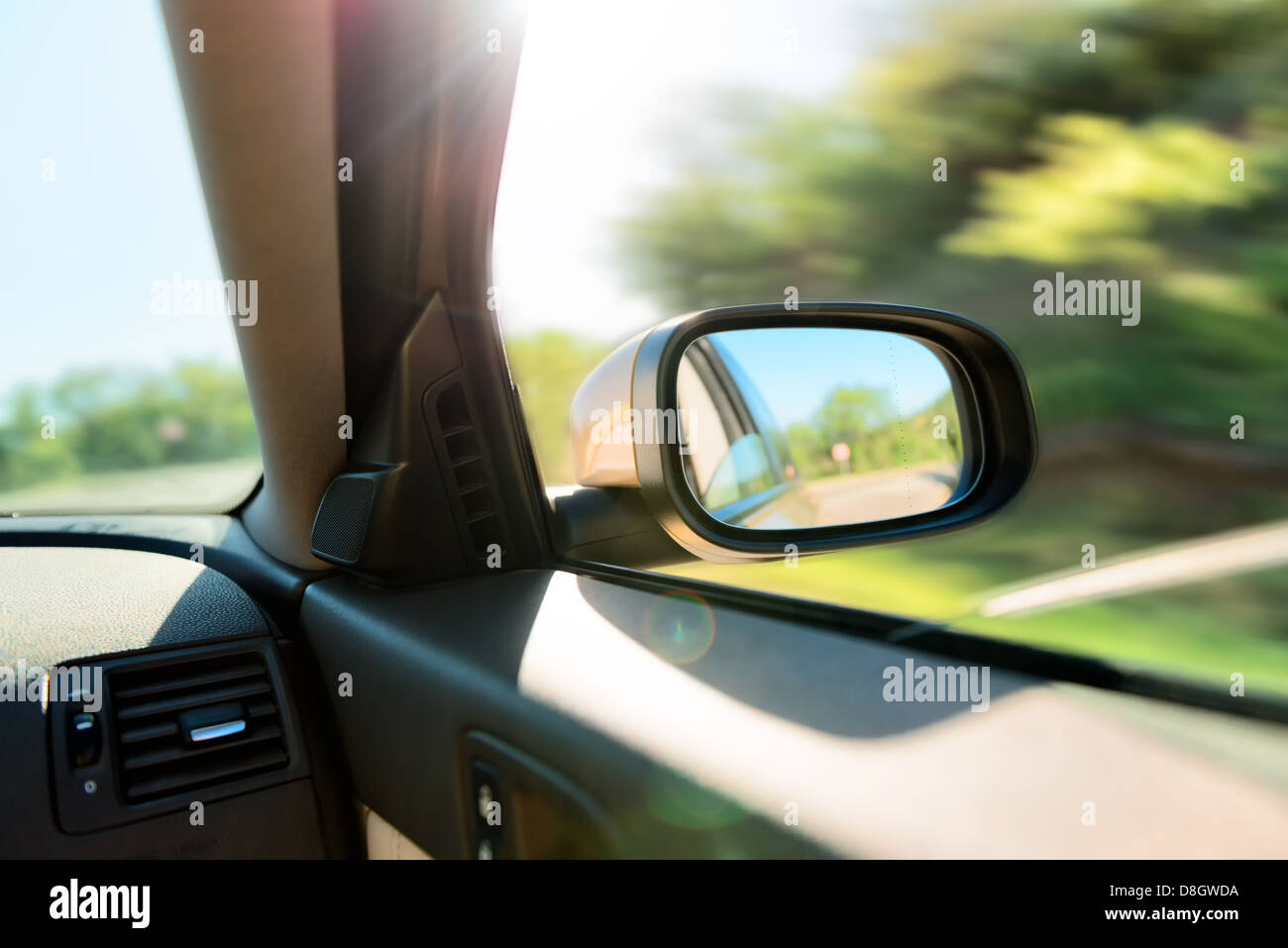 One way mirror hi-res stock photography and images - Alamy