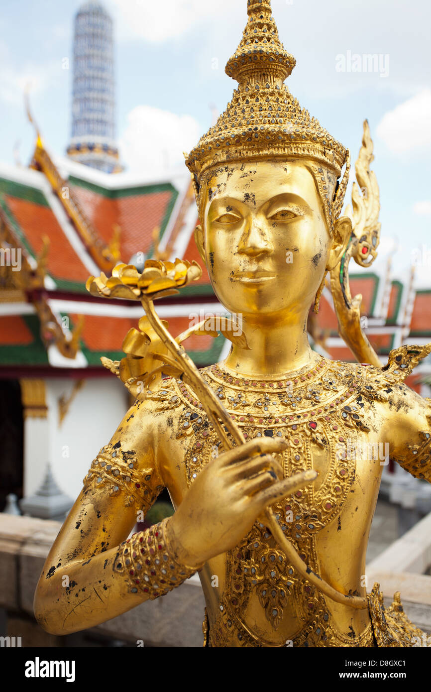 Golden kinnari statue hi-res stock photography and images - Alamy