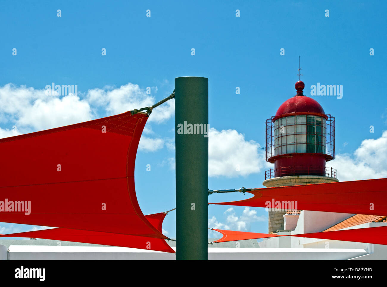 Red awning hi-res stock photography and images - Alamy