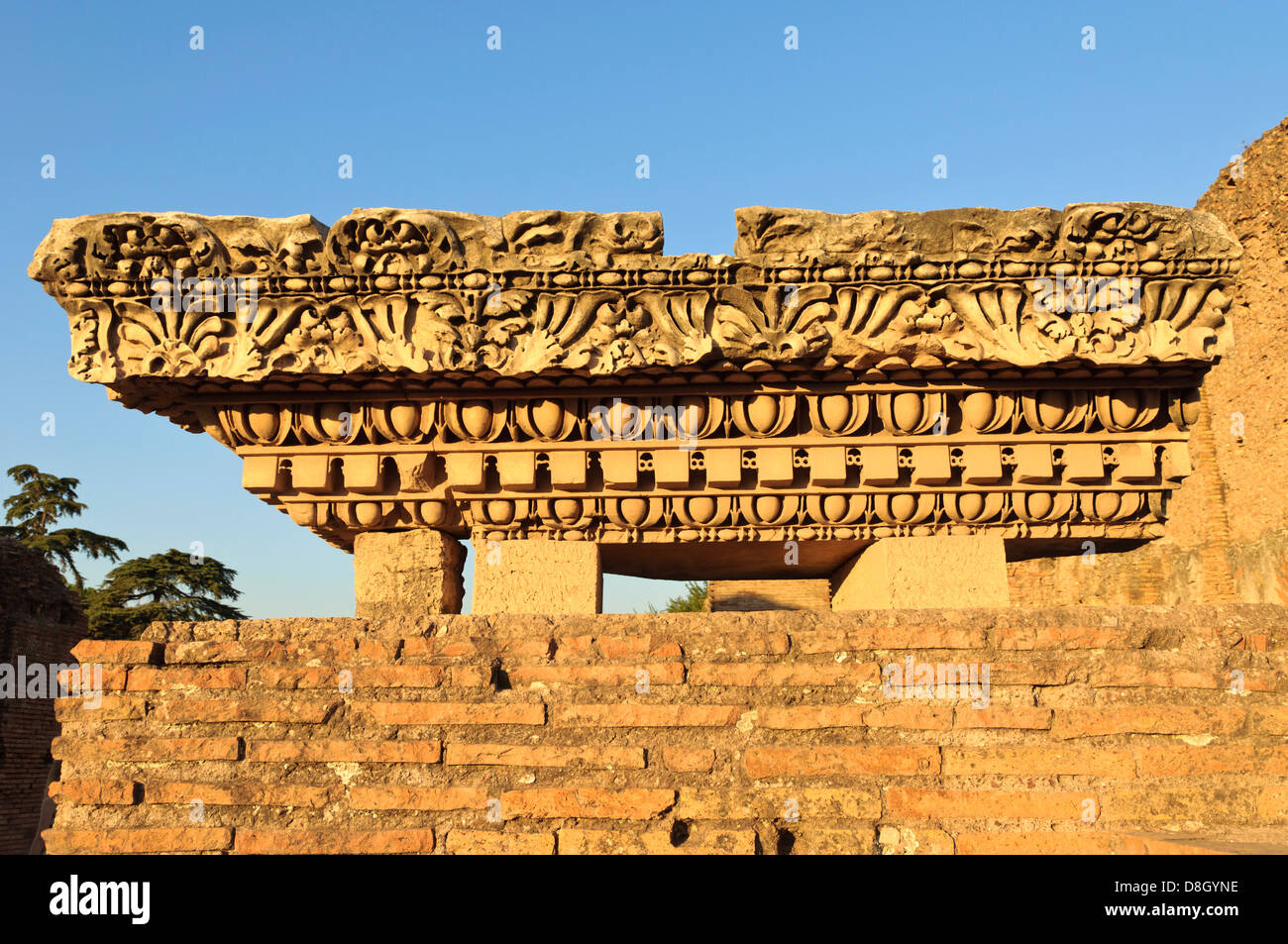 Old wall rome hi-res stock photography and images - Alamy
